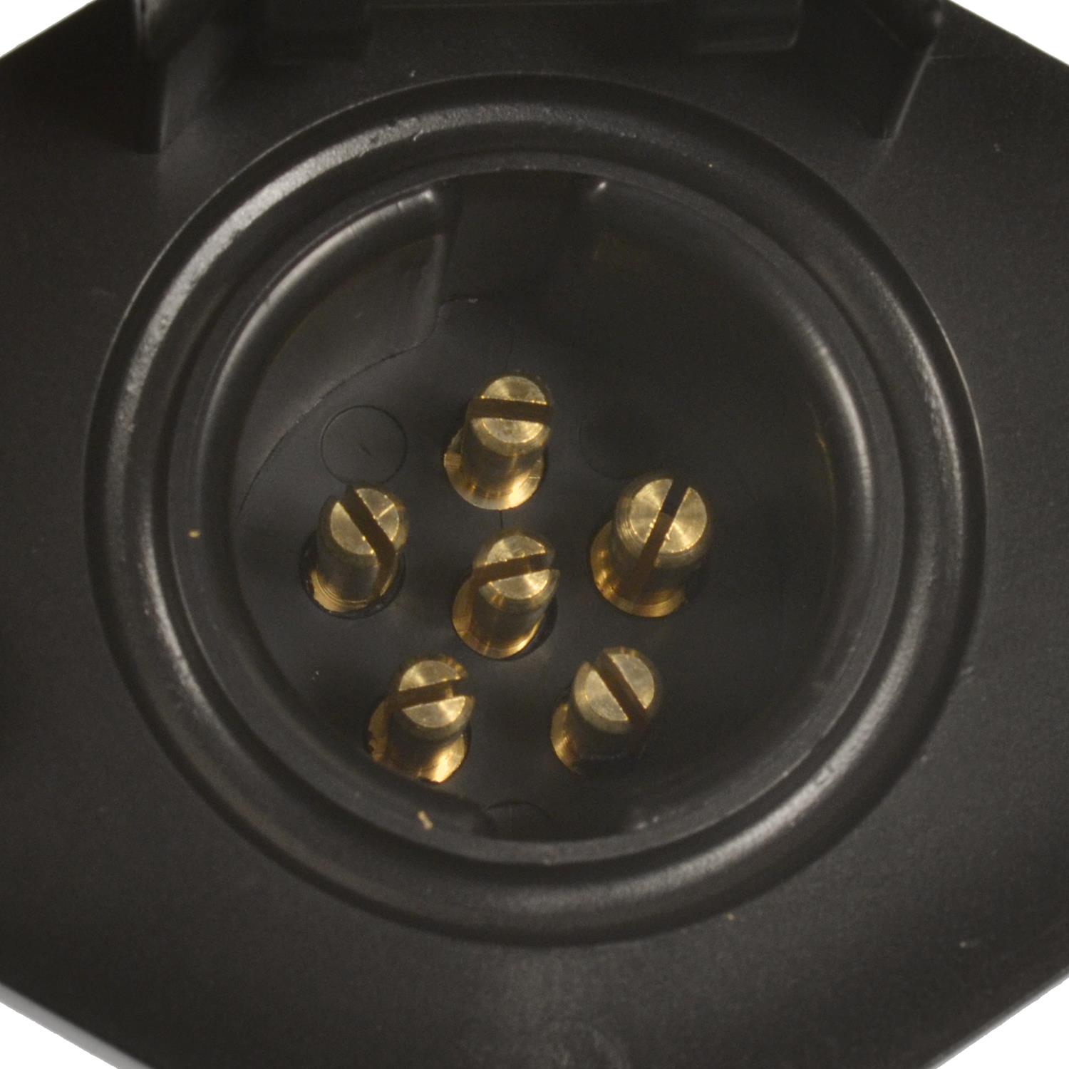 6P-103V - 6 Pole Round Socket - Pollak Towing